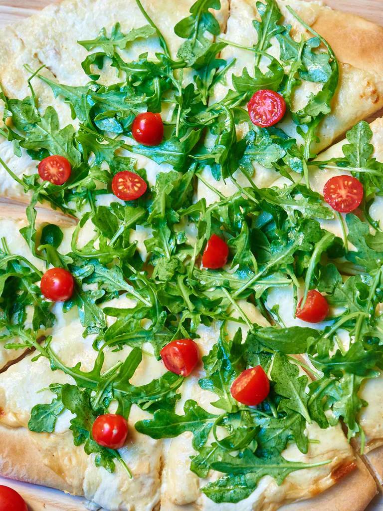 Roasted Garlic White Cheese Pizza with Arugula Salad - Show Me the Yummy