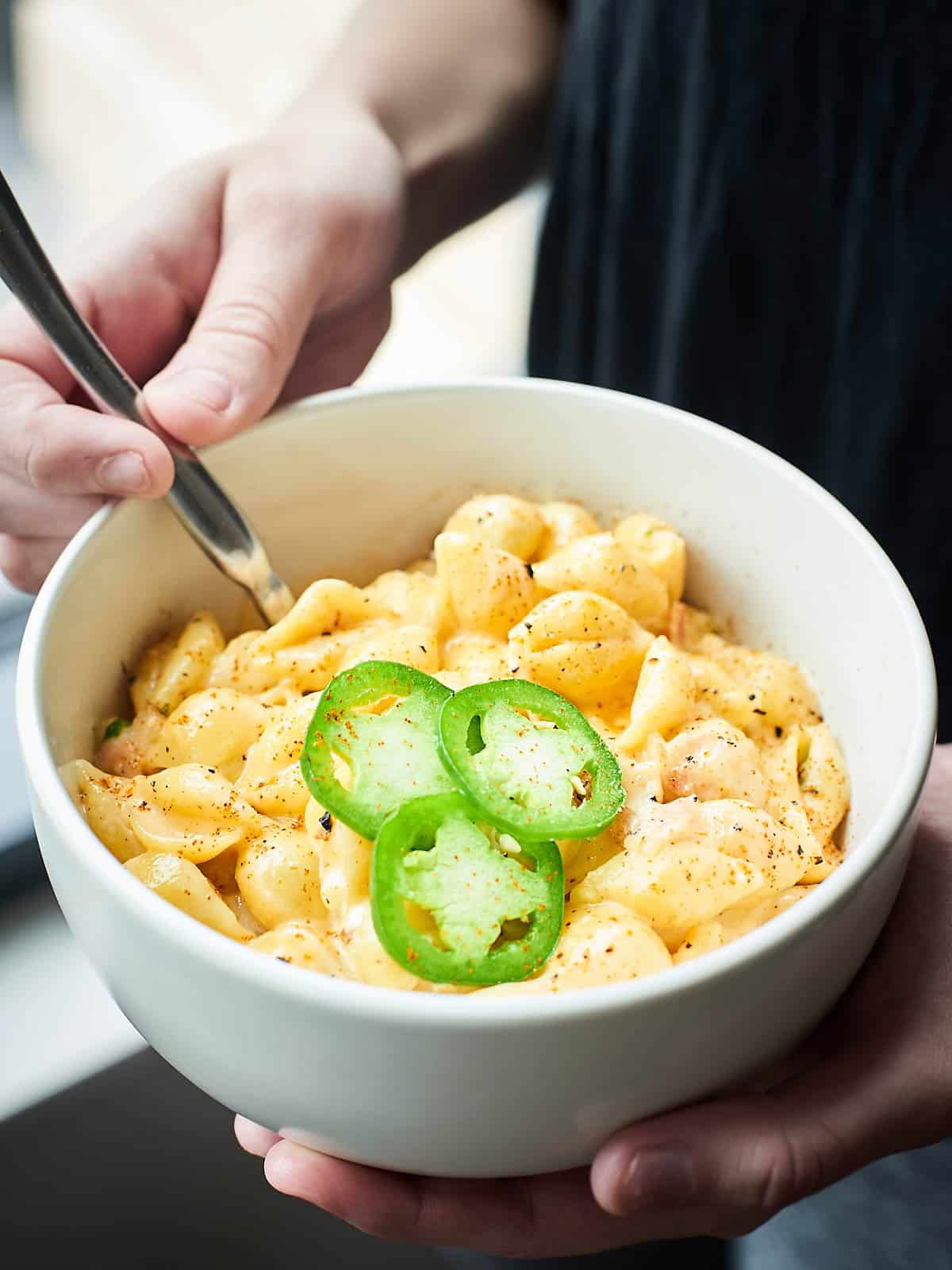 Jalapeno Popper Mac and Cheese Recipe - One Pot Wonder! Jalapeno Popper Mac and Cheese Recipe - One Pot Wonder!