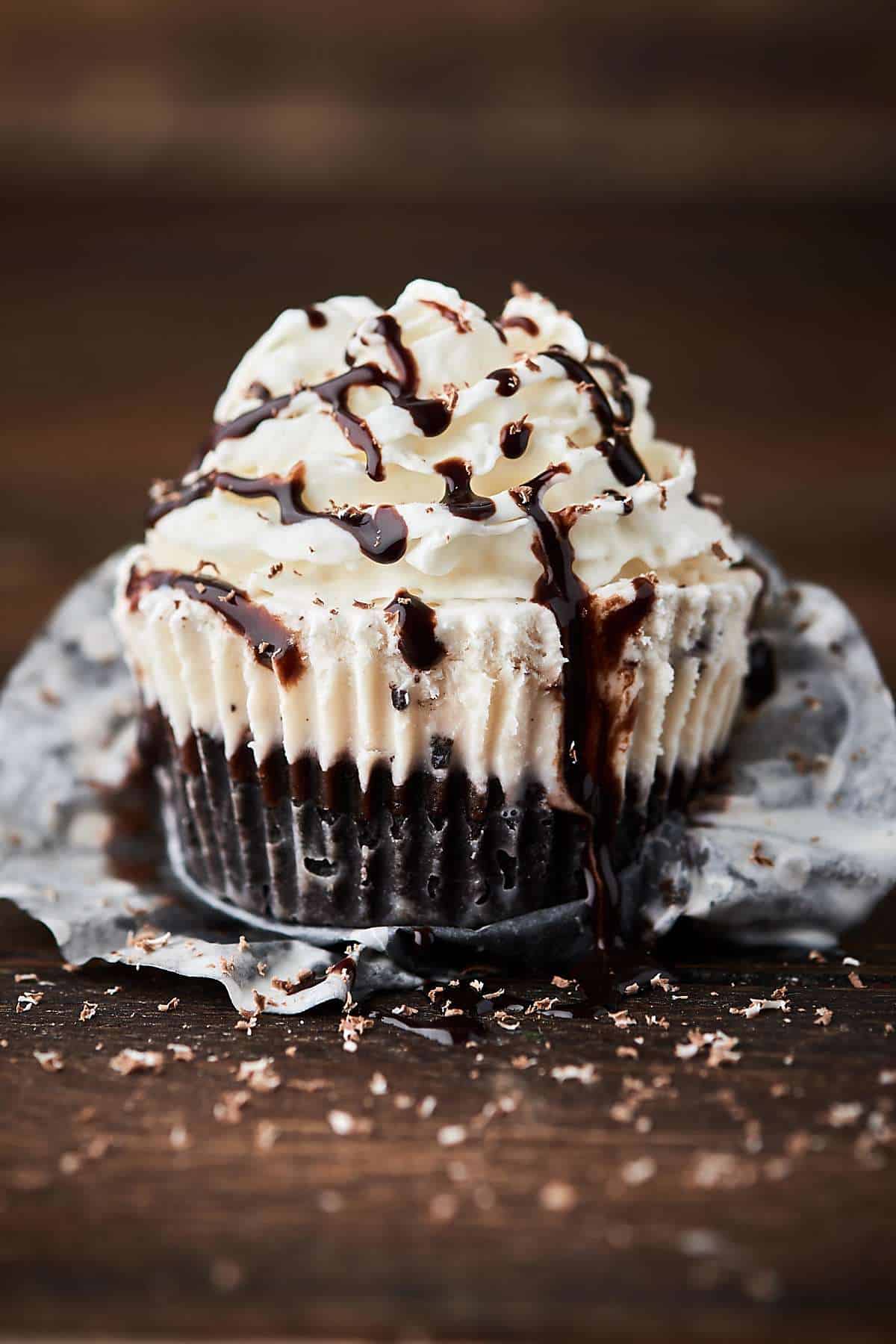 Mint Chocolate Ice Cream Cupcakes Recipe - w/ Cookie Crust & Pudding