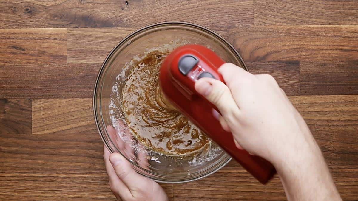 Chewy Chocolate Chip Cookies - w/ Melted Butter & 2 Kinds of Chocolate