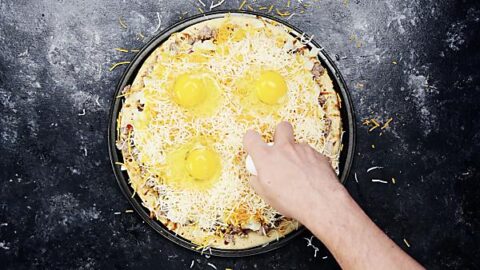 Maple Sausage Breakfast Pizza - Show Me the Yummy