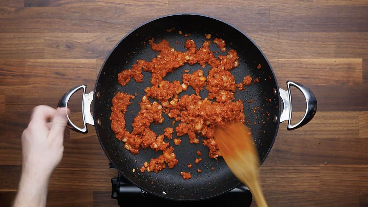 Red Curry - with Chicken and Veggies - Ready in 40 Minutes!