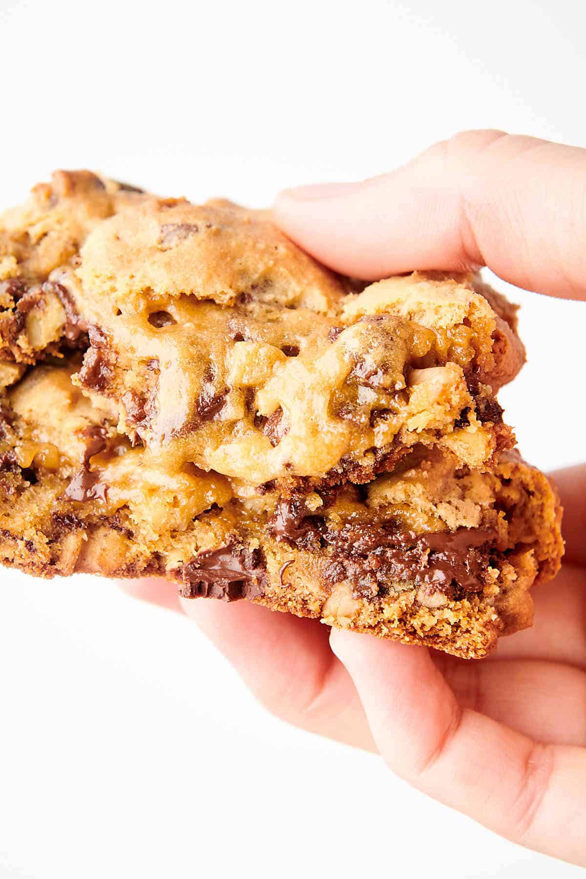 Levain Cookie Recipe - Copycat Levain Bakery Chocolate Chip Walnut