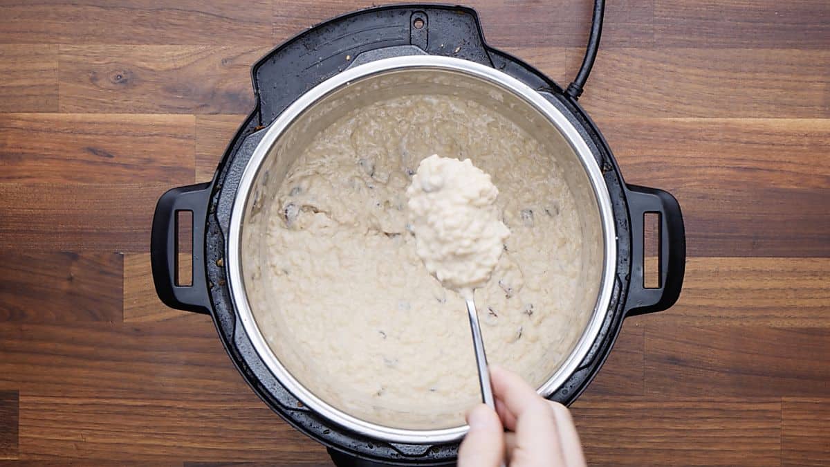 Instant Pot Rice Pudding - Quick and Easy Dessert - 15-Minute Prep!
