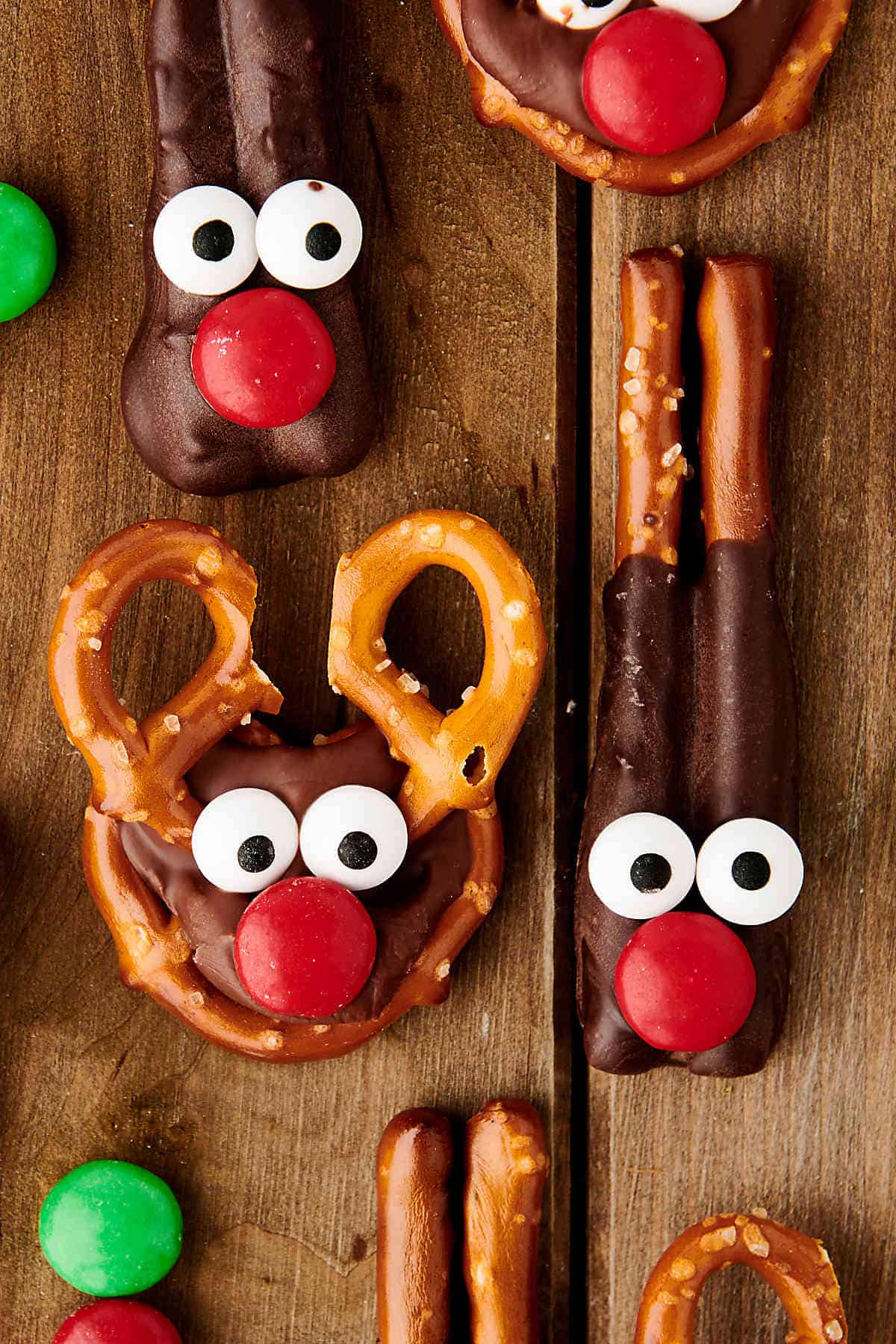 Reindeer Pretzels - with Rolos or Hershey Kisses!