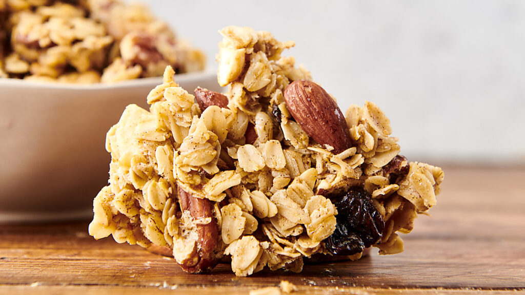 Healthy Granola - with Crunchy Clusters!