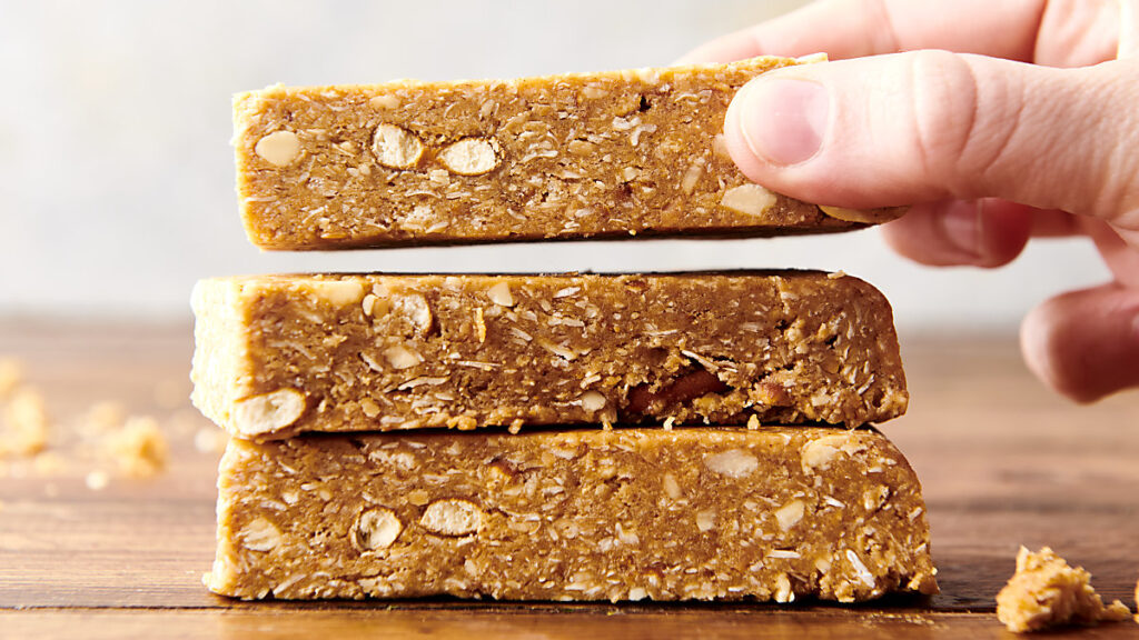 No-Bake Peanut Butter Granola Bars - Soft and Chewy