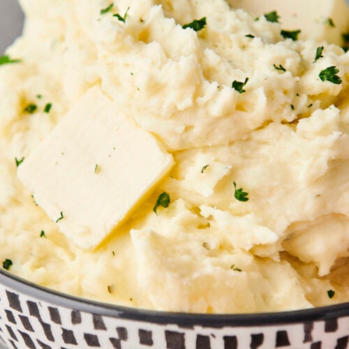 The Best Mashed Potatoes - Fluffy and Creamy with 5 Ingredients!