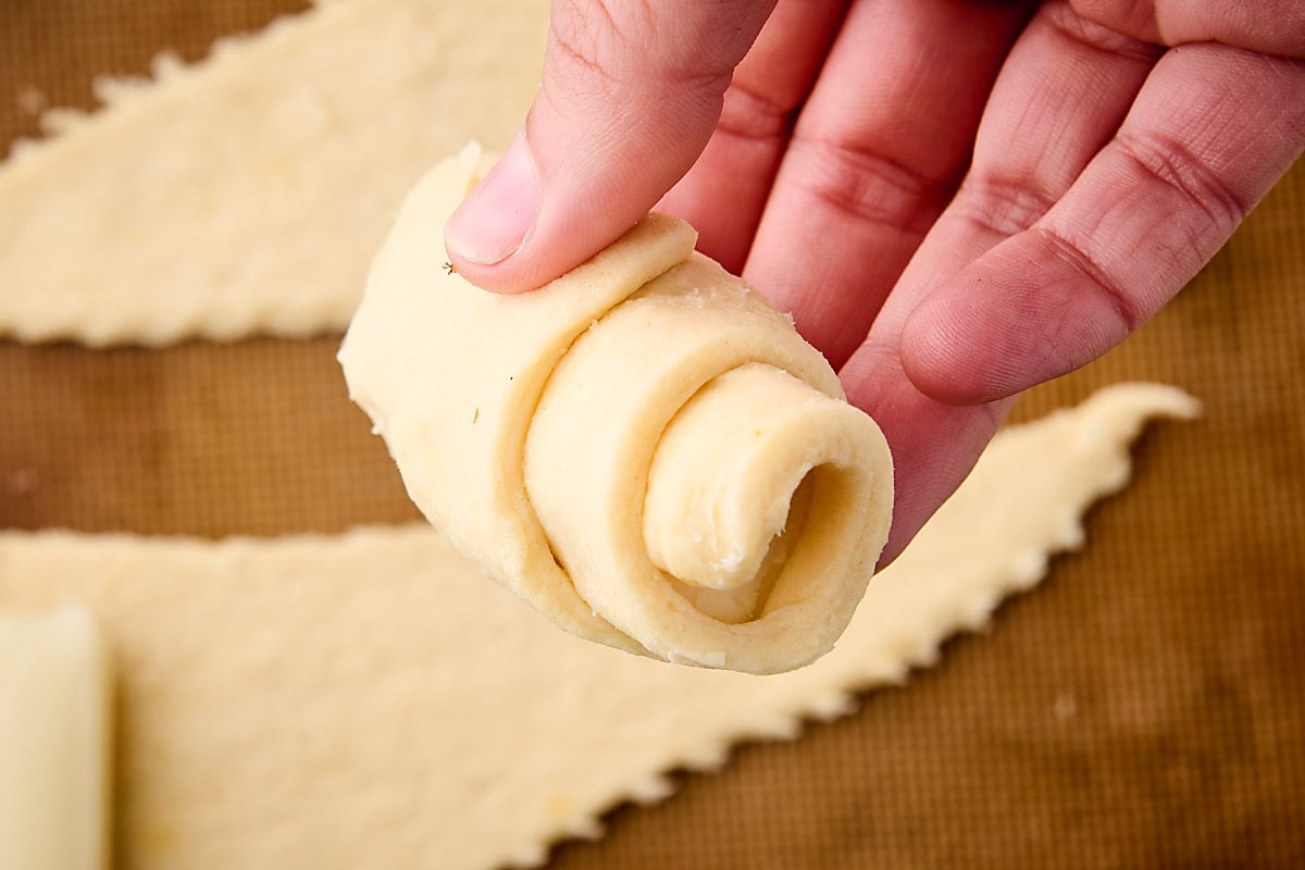 Cheesy Garlic Crescent Rolls - How to Make Canned Rolls Better