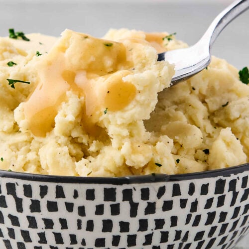 The Best Mashed Potatoes - Fluffy and Creamy with 5 Ingredients!